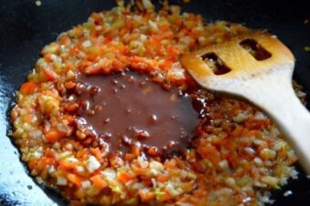 Steamed Fish w/ Spicy Bean Sauce (Douban Yu) - The Woks of Life