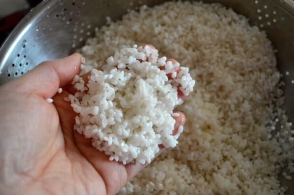Sticky Rice Hashbrowns (Ci Fan Gao/粢饭糕) - The Woks of Life