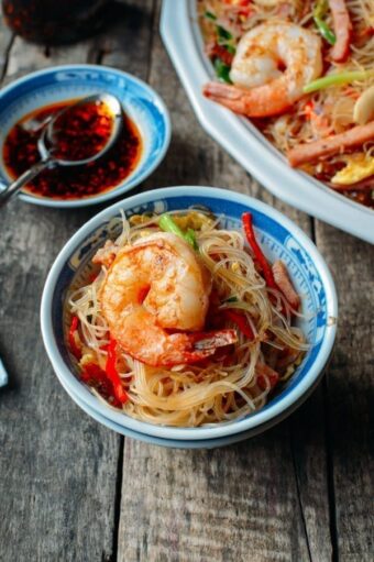 Xiamen Chow Mei Fun (Rice Noodles) - The Woks of Life