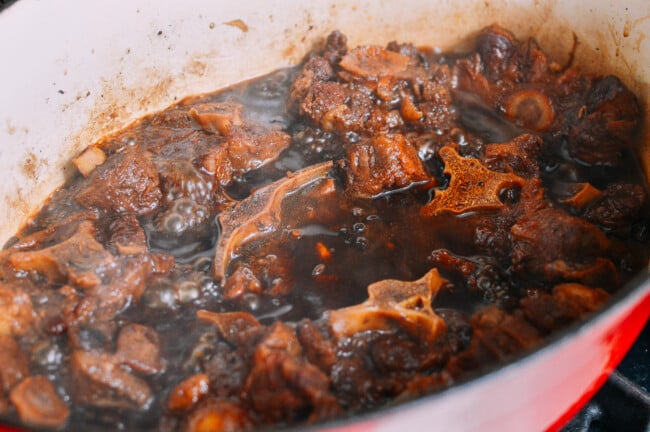 Chinese Braised Oxtail Recipe - The Woks of Life