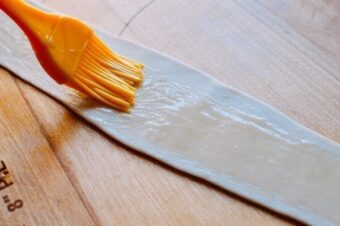Shou Zhua Bing (Crispy Chinese Pancakes) - The Woks of Life