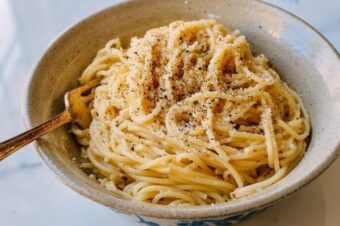 "Spicy Numbing" Cacio e Pepe - The Woks of Life