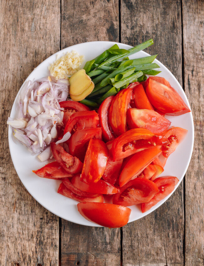 Beef Tomato Stir-fry - The Woks of Life