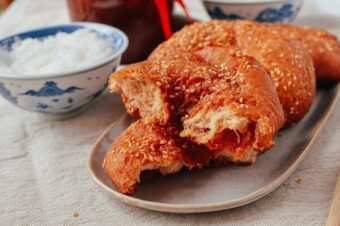 Cantonese Fried Dough - 咸煎饼 (Ham Chim Peng)