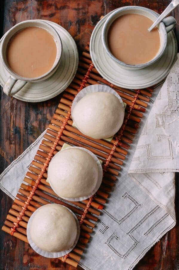 Cantonese Steamed Custard Buns (Nai Wong Bao)