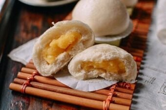 Cantonese Steamed Custard Buns (Nai Wong Bao)