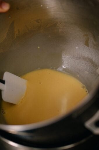 Cantonese Steamed Custard Buns (Nai Wong Bao)