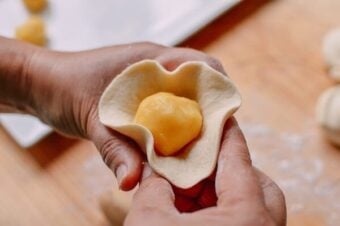 Cantonese Steamed Custard Buns (Nai Wong Bao)