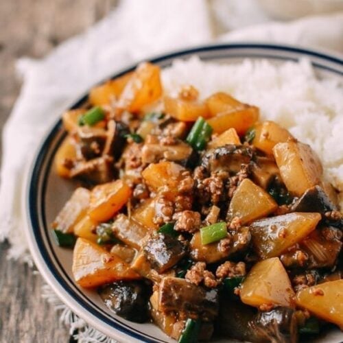 Easy Braised Turnip Rice Bowls - The Woks of Life