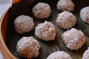 Chinese Pearl Meatballs with Sticky Rice (珍珠丸子) - The Woks of Life