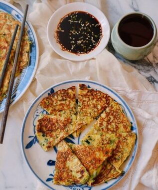 Shou Zhua Bing (Crispy Chinese Pancakes) - The Woks of Life