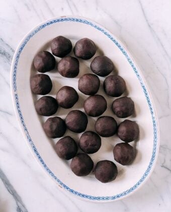 Red Bean Mochi: With Step-by-Step Photos! - The Woks of Life