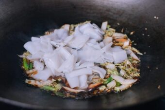 Saucy Beef Chow Ho Fun Noodles - The Woks of Life