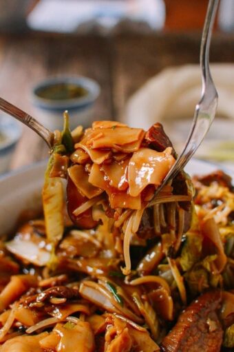 Saucy Beef Chow Ho Fun Noodles - The Woks of Life