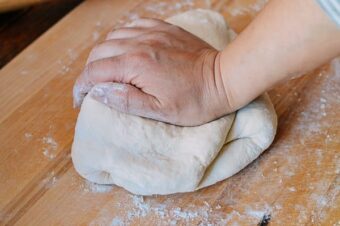 Chinese Steamed Pork Buns (包子 - Baozi) - The Woks of Life