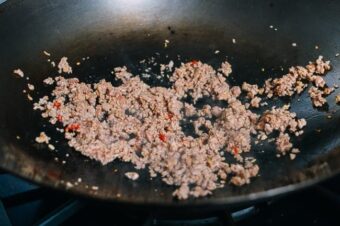 Yunnan Rice Noodle Soup (云南小锅米线) - The Woks of Life