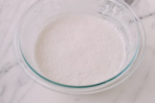 Bai Tang Gao - 白糖糕 (White Sugar Sponge Cake) - The Woks of Life