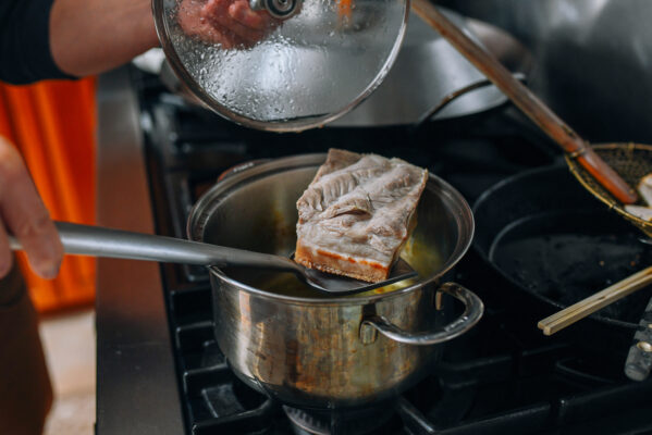Hakka Steamed Pork Belly with Taro (Wu Tau Kau Yuk) - The Woks of Life