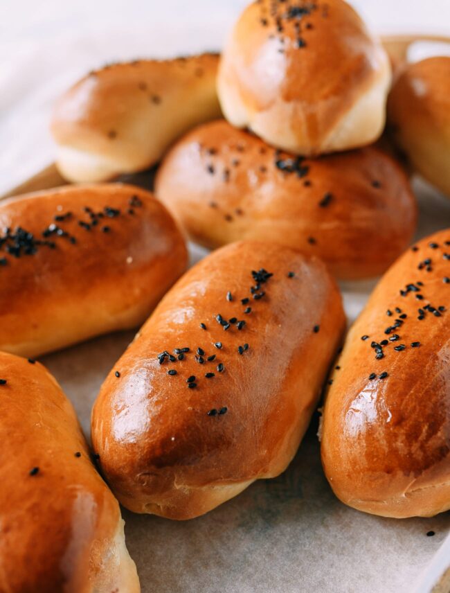 Ube Bun Recipe: Fluffy Milk Bread w/ Sweet Purple Yam - The Woks of Life