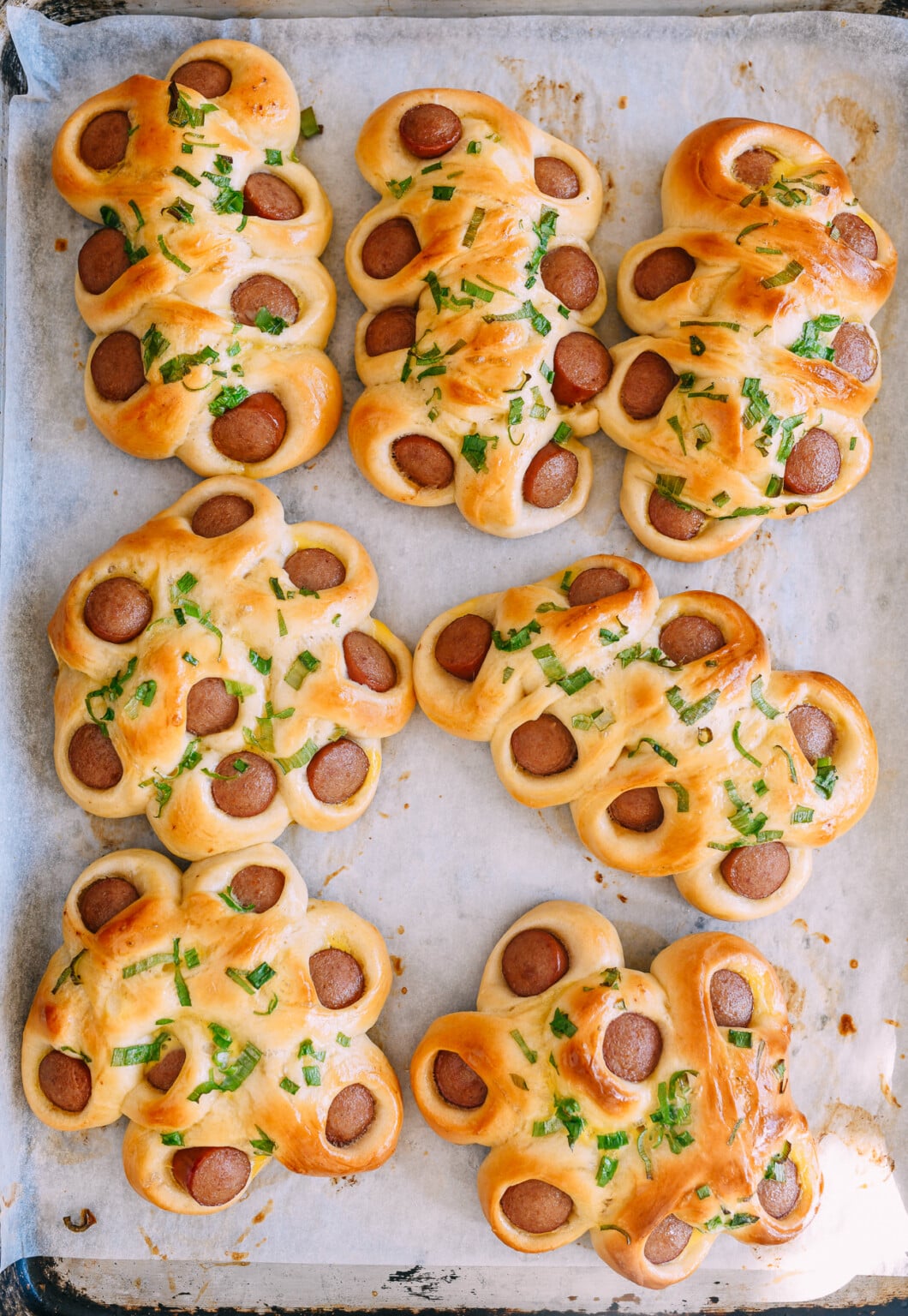 Flower Hot Dog Buns - The Woks of Life