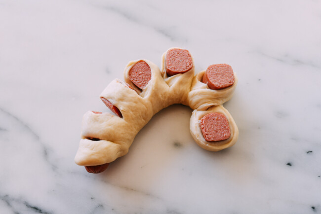 Flower Hot Dog Buns - The Woks of Life