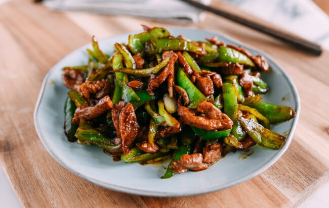 Pork and Pepper Stir-fry (辣椒小炒肉) - The Woks of Life