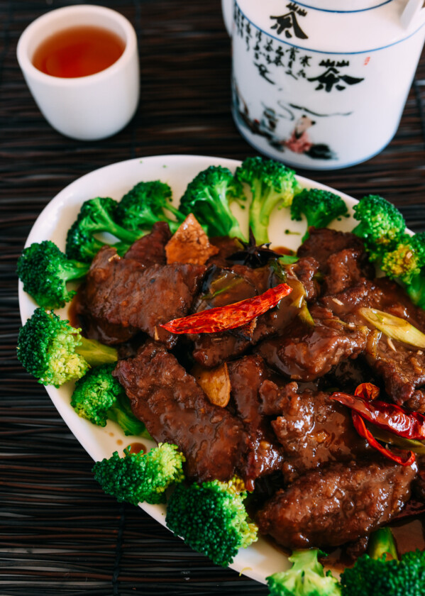 Orange Beef - The Woks of Life