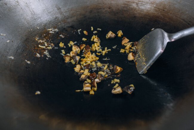 Fujian Fried Rice - The Woks of Life