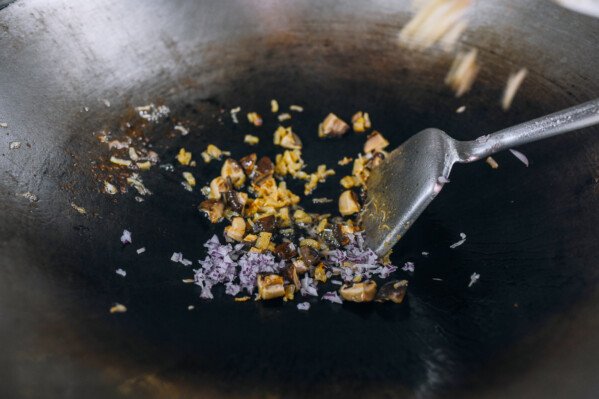 Fujian Fried Rice - The Woks of Life