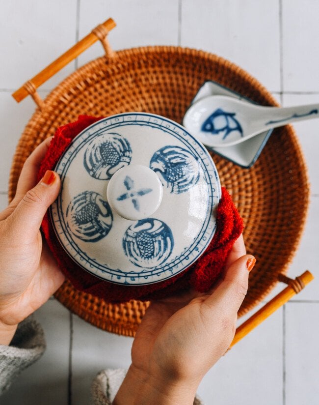 Four Herbs Soup (Si Shen Tang - 四神汤) - The Woks of Life
