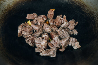 Red Braised Beef (红烧牛肉) - The Woks of Life