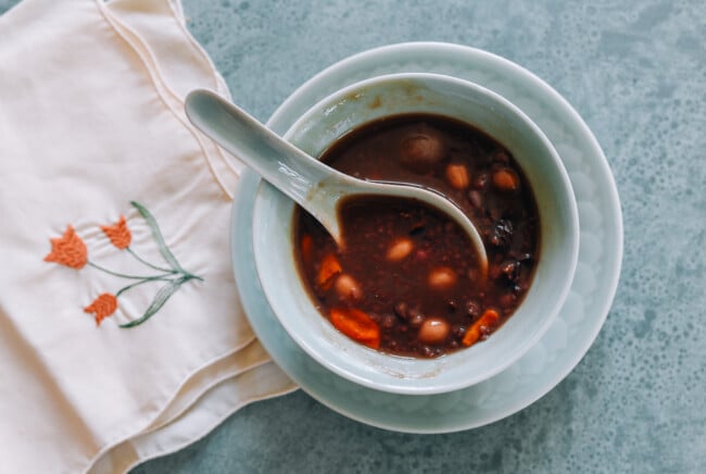 Chinese Postpartum Confinement Porridge (月子粥) - The Woks of Life