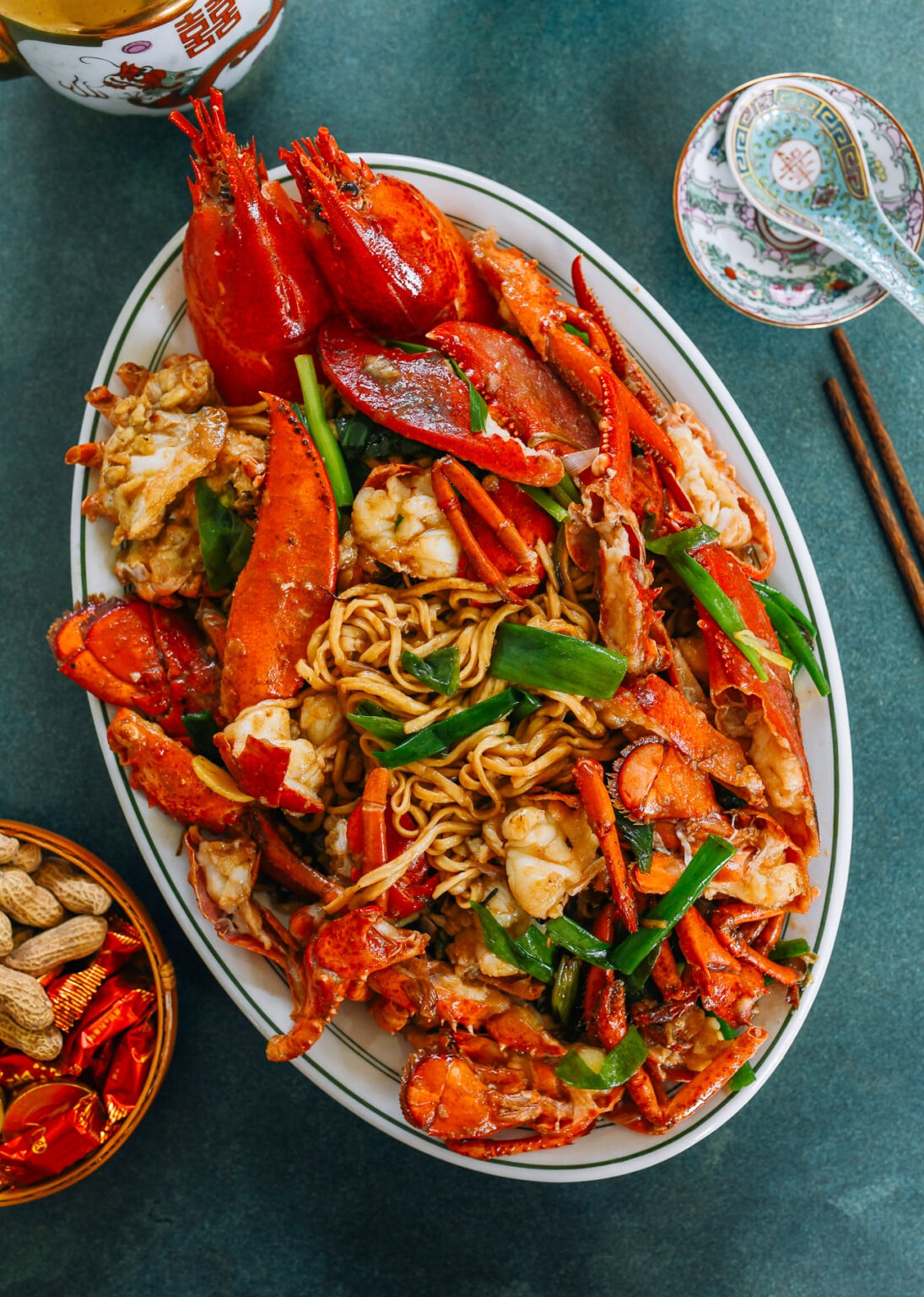 Lobster Noodles (Yee Mein / E-Fu Noodles) - The Woks of Life
