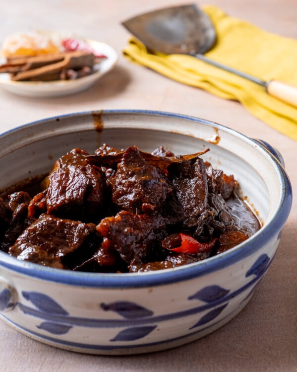 Red Braised Beef (红烧牛肉) - The Woks of Life