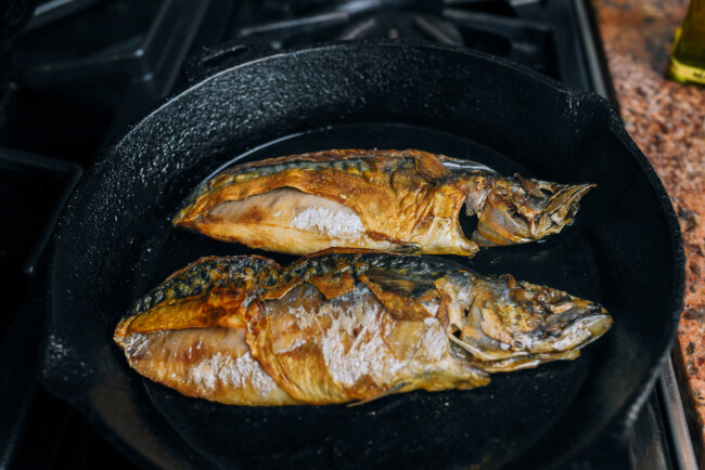 Mackerel Recipe (Easy Pan-fry Method!) - The Woks of Life