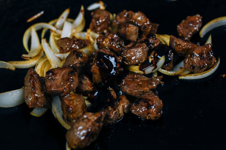 Bò Lúc Lắc (Shaking Beef Recipe) - The Woks of Life