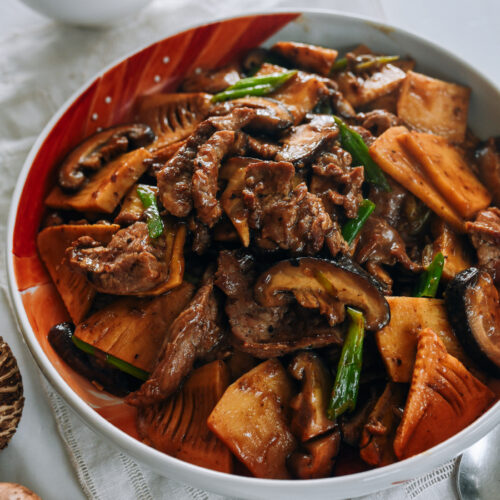 Beef with Mushrooms and Bamboo Shoots (双冬牛肉) - The Woks of Life
